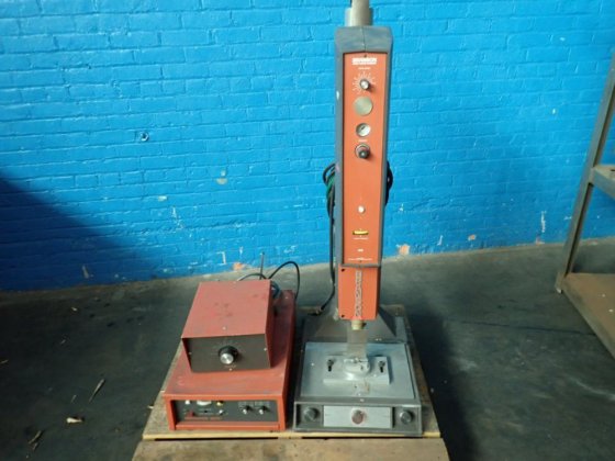 BRANSON ULTRASONIC WELDER in Euclid, OH, USA