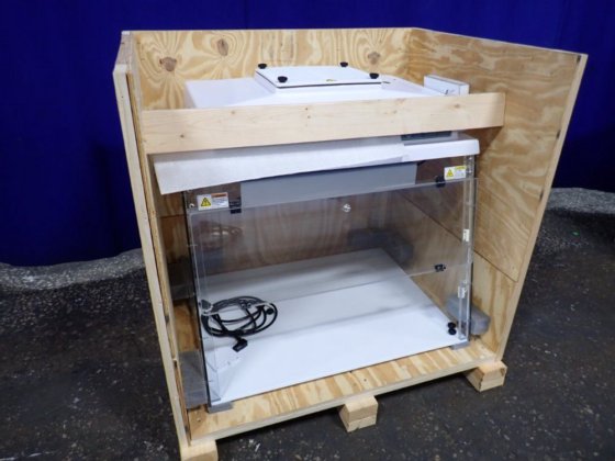 AIRCLEAN SYSTEMS PCR WORKSTATION in Euclid, OH, USA