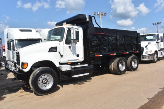 2006 MACK GRANITE CV713 in Covington, TN, USA