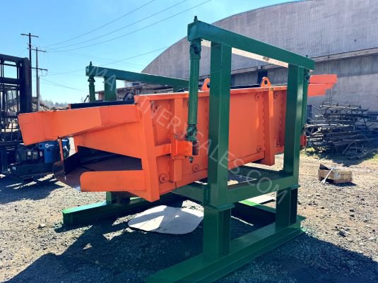 BMM 6' X 10' Double Deck Chip Screen in Portland, OR, USA