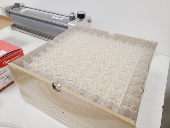 Bruker SamplePro SPE - Sample Preparation for NMR by Solid Phase ...