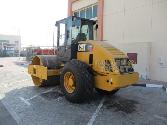 2008 CATERPILLAR CS533E Vibratory Roller in Dubai, United Arab Emirates