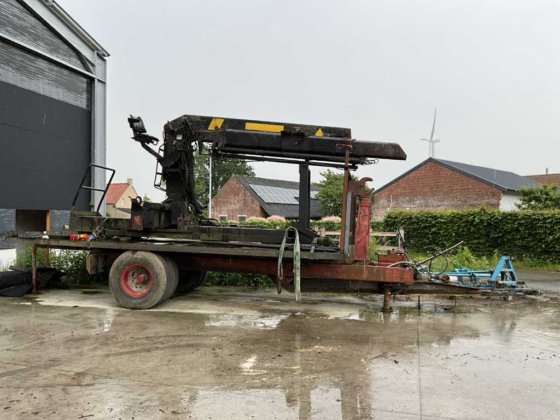 Hooklift container system, platform container with crane in Nazareth ...