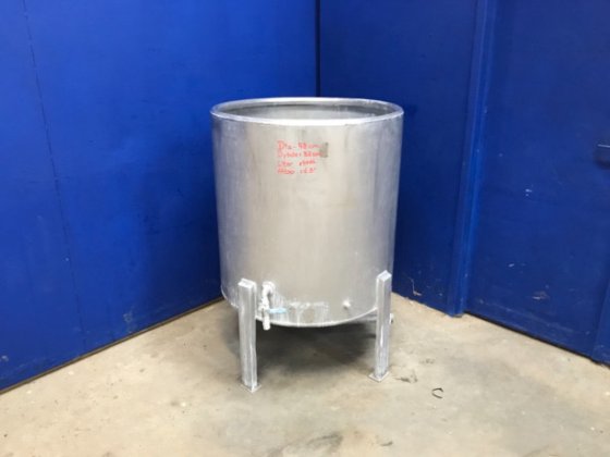 400 liter stainless tank in Hobro, Denmark