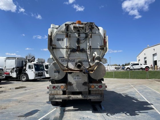 2016 VACTOR 2100 PD in Canada