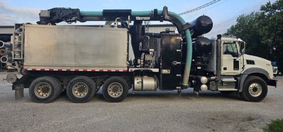 2019 TRUVAC WOLF in Canada