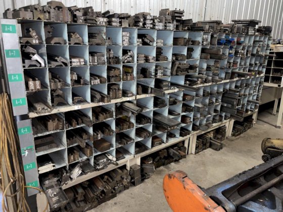 AMERICAN STYLE PRESS BRAKE TOOLING in Holland, OH, USA