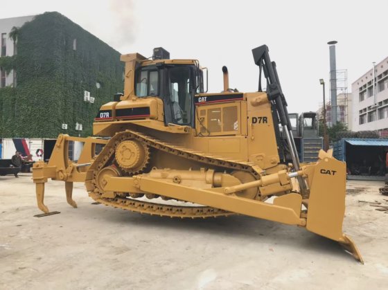 D7r Crawler Bulldozer Second Hand D7g Dozer with Scarifier in Anhui, China