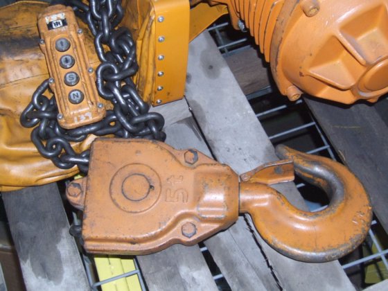 Powered trolley 050MT B Beebe Bros. 5 Ton Hoist in Minneapolis, MN, USA