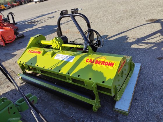 Calderoni TSC 200 shredder in Corigliano, Calabria, Italy