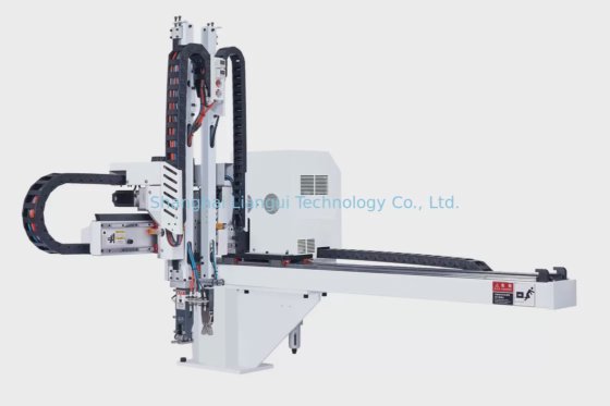 Five Axis Servo Driven Injection Robots Pneumatic 90 Degree 2.8kw in ...