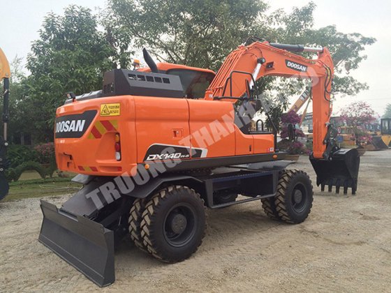 2016 DOOSAN DX140W-5 . wheel excavator in Hanoi, Vietnam