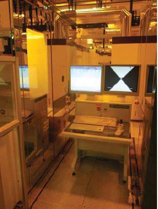 AMAT Complus 4T Inspection darkfield Inspection system in Trim, Ireland