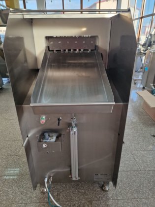 Guillotine for frozen meat - reinforced and improved model in Aksakovo ...