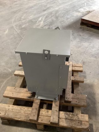 TEMCo 15 Kva 3 Phase Outdoor Transformer; RC15H1-X/50 in Fleetwood, PA, USA