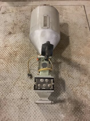 Plastic Injection Molder Feeder Hopper 12 Gallon in Fleetwood, PA, USA