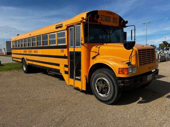 1992 International Thomas Built School Bus in Harvey, ND, USA