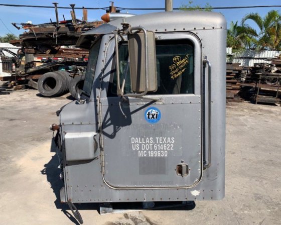 1994 PETERBILT 377 CABS in Miami, FL, USA
