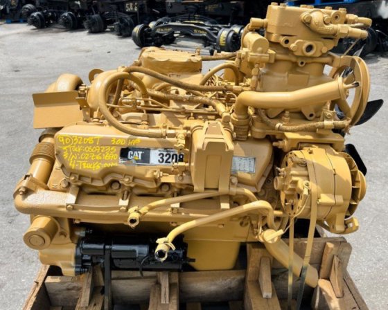 1990 CATERPILLAR 3208T ENGINE 300HP in Miami, FL, USA