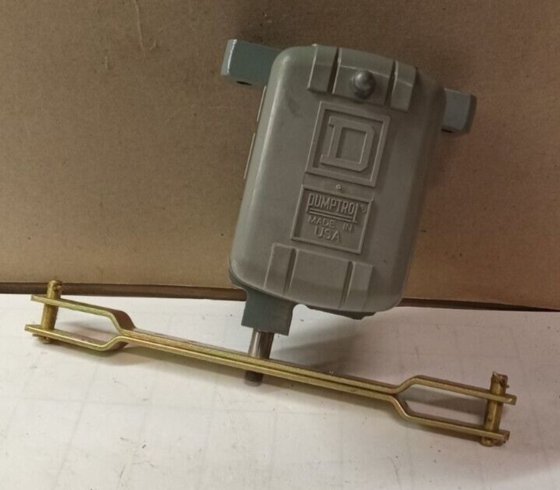 NEW SQUARE D PUMPTROL FLOAT SWITCH 600 VAC 3Ø 9035DG30 in Camden, NJ, USA