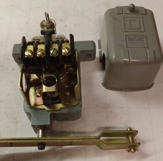 NEW SQUARE D PUMPTROL FLOAT SWITCH 600 VAC 3Ø 9035DG30 in Camden, NJ, USA