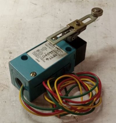 NEW HONEYWELL HEAVY DUTY MICRO SWITCH LIMIT SWITCH 10 AMP 600 VAC LSM6D ...