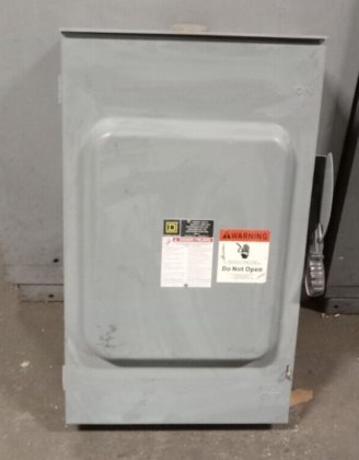 SQUARE D 200 AMP FUSIBLE 3R SAFETY SWITCH DISCONNECT 3 POLE 600 V AC/DC ...
