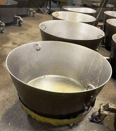 Barrett 1100-E chip baskets with carts. in United States