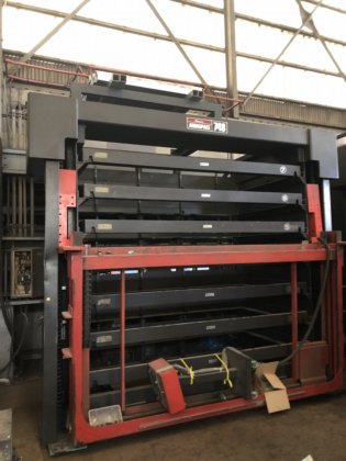 1989 Amada AMS748 in Kitakyushu, Japan