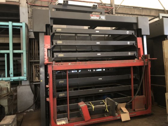 1989 Amada AMS748 in Kitakyushu, Japan