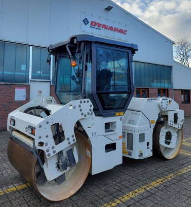 2020 DYNAPAC CC2200 Tandemroller in Wardenburg, Germany