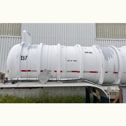 Comptank FRP 6,000 Gallon Tank Trailer in Canada