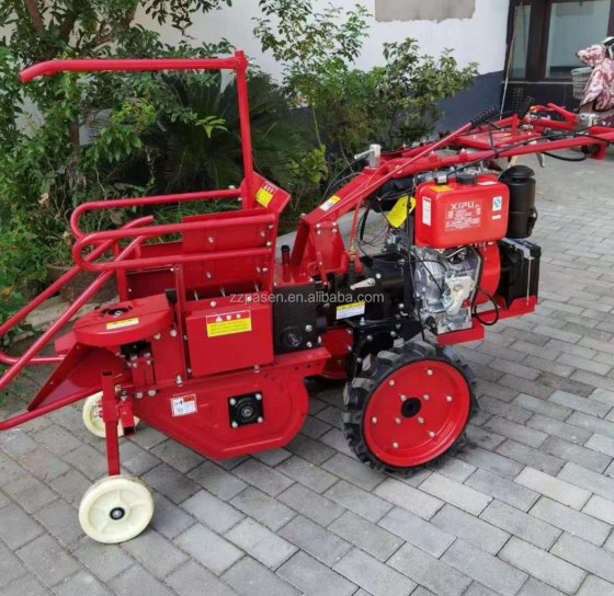 Mini corn harvesting machine Sweet maize harvester machine mini tractor ...