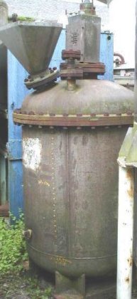 Vertical Cylindrical Pressure / Mixing Vessel in Blackburn, England ...