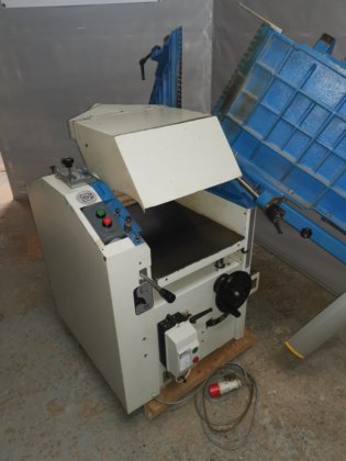 Griggio Azzura FS41 Plus 16 x 9 combined planer thicknesser in ...