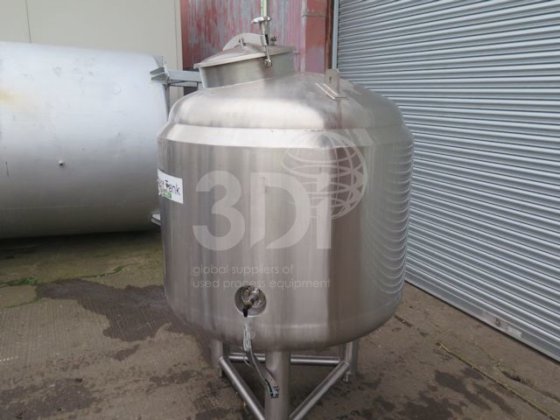 700 Litre Stainless Storage Tank700 Litre Stainless Storage Tank in ...