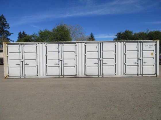 2025 40' SHIPPING CONTAINER in Portland, OR, USA