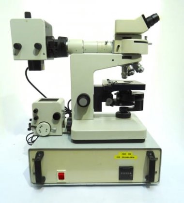 Leitz Fluorescence and transmitted light microscope in Zevenhuizen ...