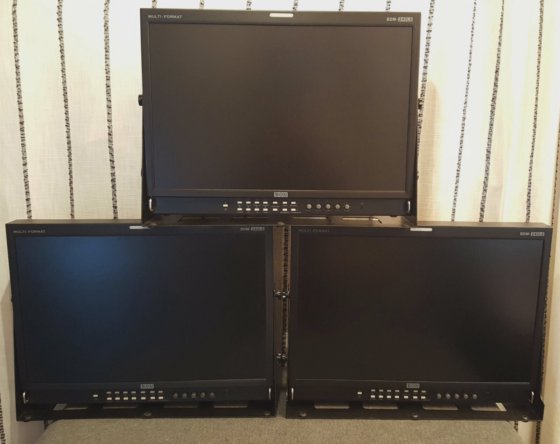 D'occasion BON BDM-240LS MULTI-FORMAT LCD MONITOR à Castelginest ...