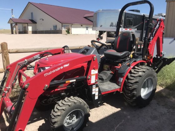 2022 Mahindra Max 26 XLT HST 4x4 with Loader and Backhoe On Order in ...