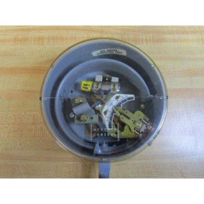Mercoid Control DA 31-3 RG 5 Bourdon Tube Pressure Switch DA 31-3 RC 5 ...