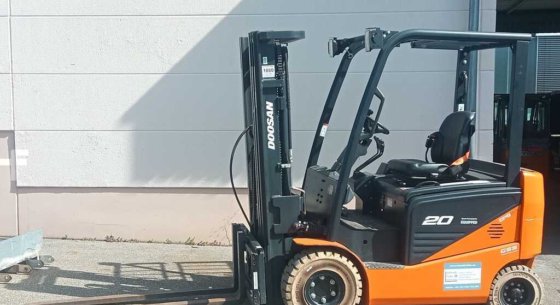 2022 Doosan B20NS in Renningen, Germany