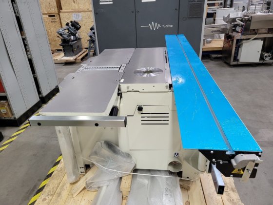 SCM minimax cu 300c in British Columbia, Canada