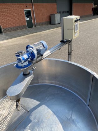 3570 Open-cheese-vats in Molenaarsgraaf, South Holland, Netherlands