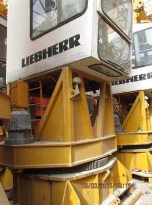 2000 Liebherr 200 ECH in United Arab Emirates