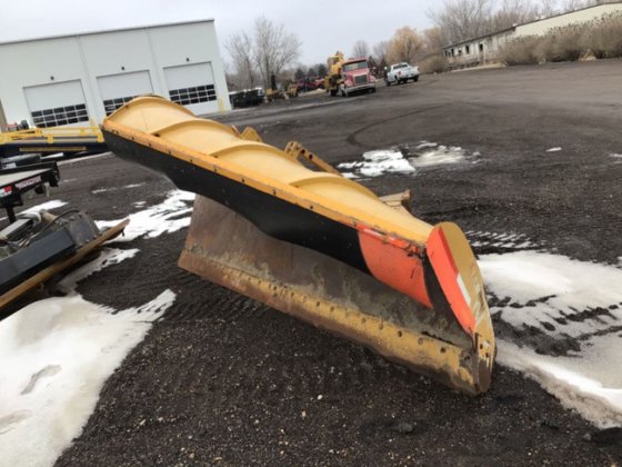 2000 Little Falls Machine PLOW in North Mankato, MN, USA
