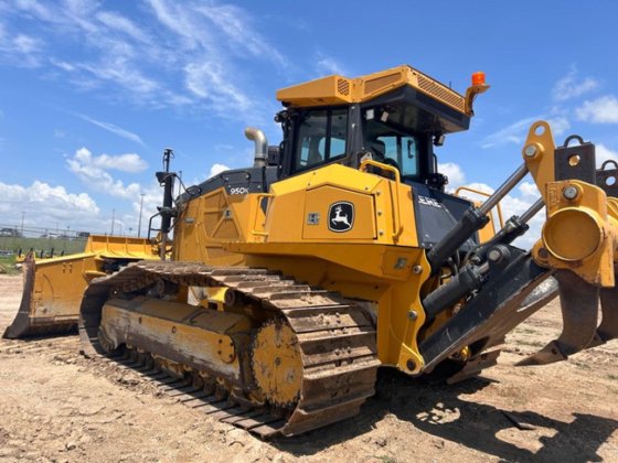 2019 John Deere 950K in Irving, TX, USA