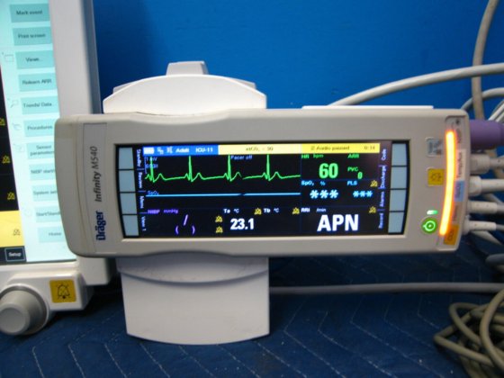 Drager Infinity Acute Care System M540 Portable Patient Monitor with ...