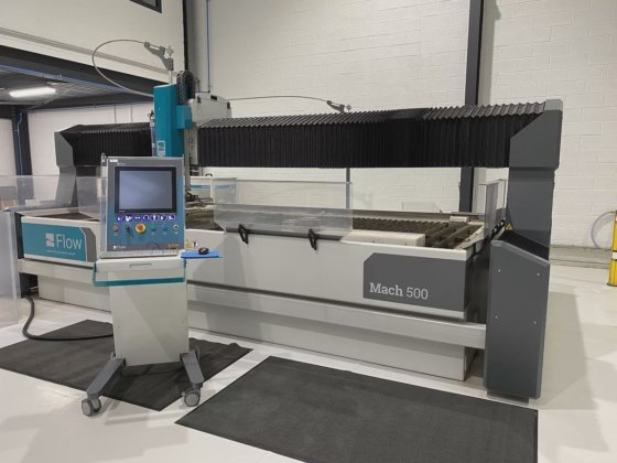 2022 FLOW Mach 500 Dynamic Waterjet in Olching, Germany