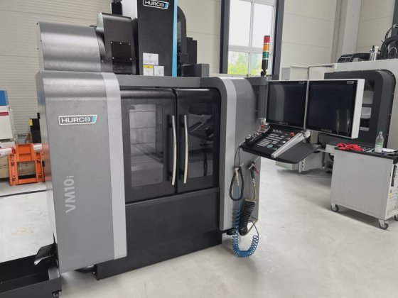 2023 Hurco VM 10 i Plus 3-axis machining center in Olching, Bavaria ...